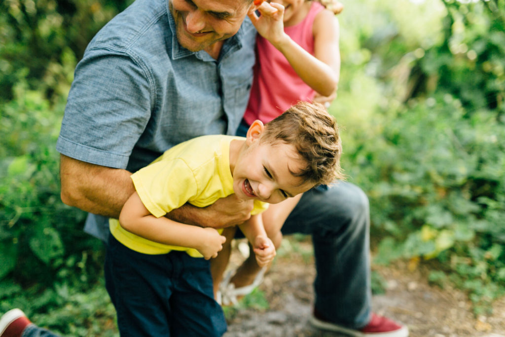 The Akers At Home | ComePlum