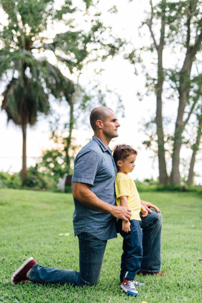 The Akers At Home | ComePlum